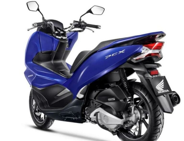 2024 Honda PCX Review - ArabGT