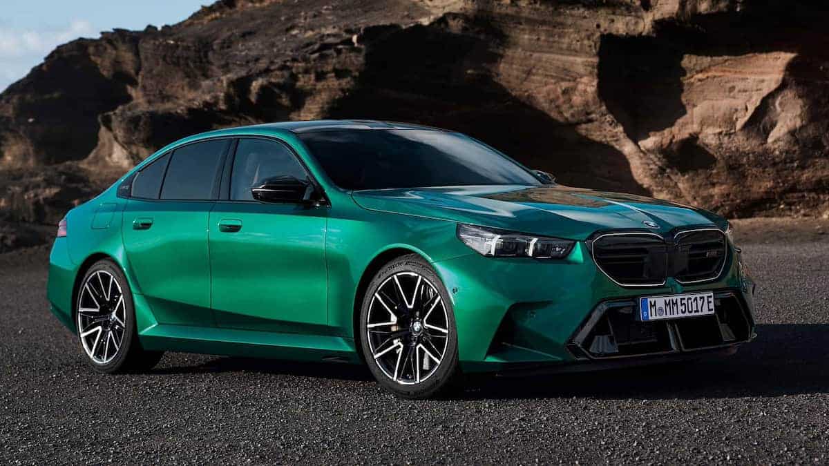 2025 BMW M5 and M5 Touring Make Spectacular Helicopter Debut in the UAE - ArabGT