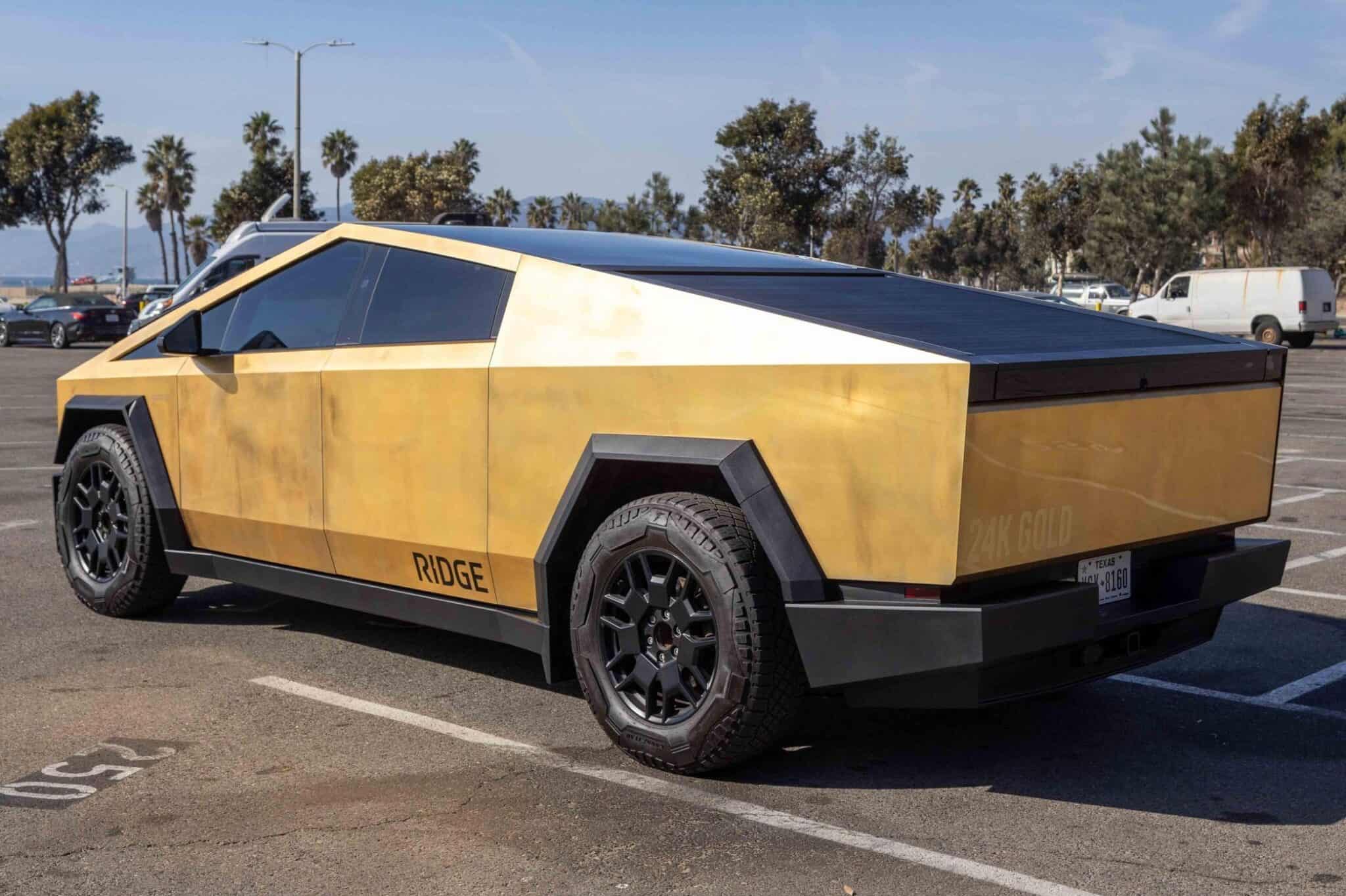 Introducing the First Golden Tesla Cybertruck Plated in 24-Karat Gold ...