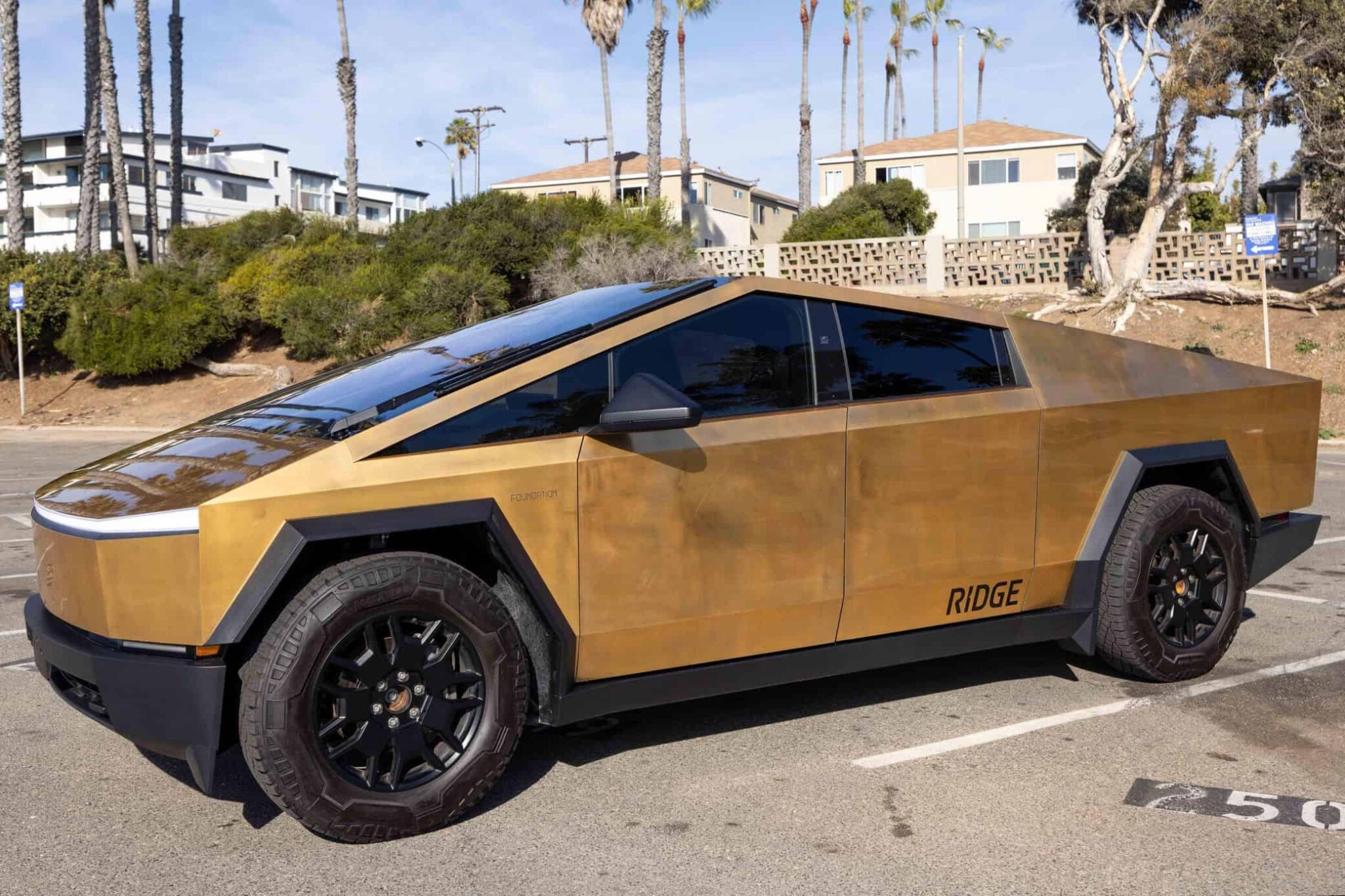 Introducing the First Golden Tesla Cybertruck Plated in 24-Karat Gold ...