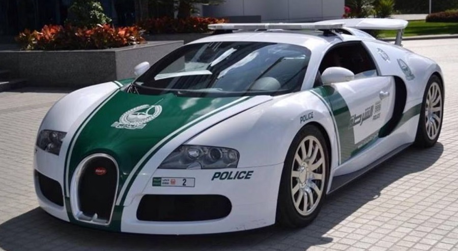 Top 5 Fastest Pursuit Police Cars in the World - ArabGT