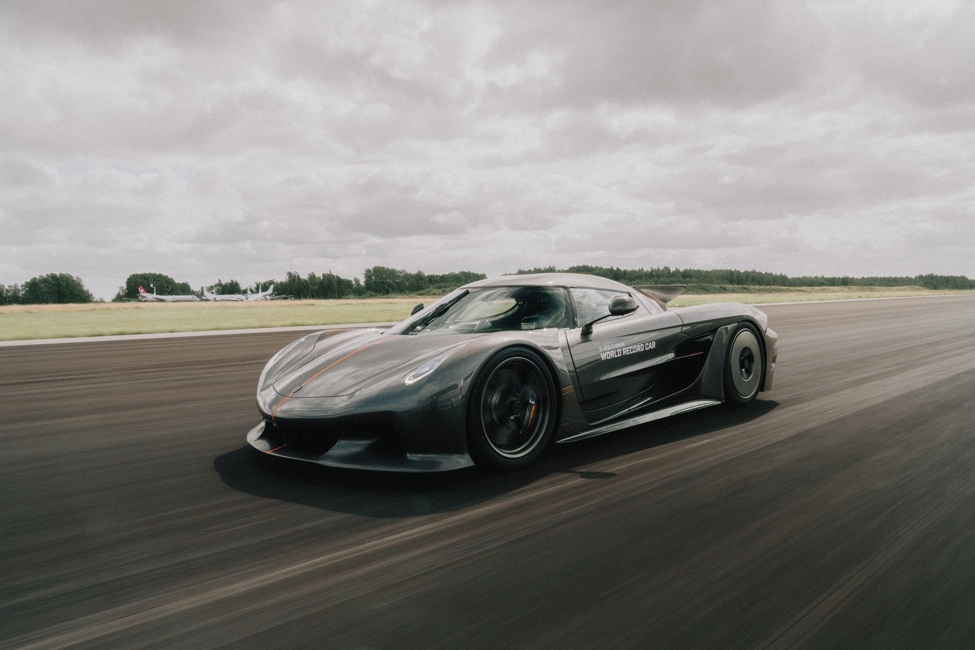 Jesko Absolut Hits 305 Km/h In Record Breaking Quarter Mile - ArabGT